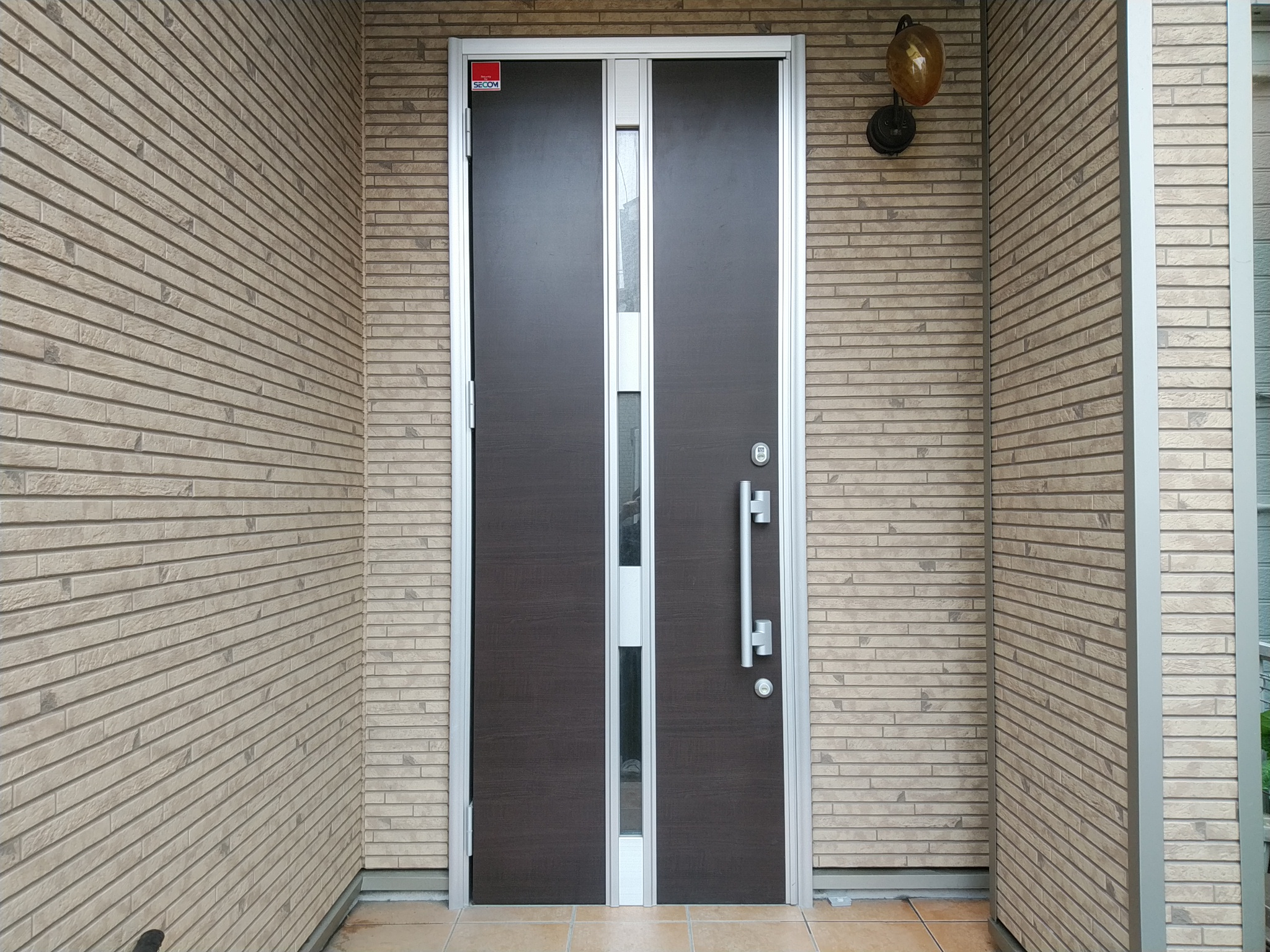 通風ドアで快適な夏を迎えてください【YKKAPドアリモN05T】山武市の工事事例 | 玄関ドア・窓リフォーム 全国1位の技術と価格 | 玄関ドアマイスター