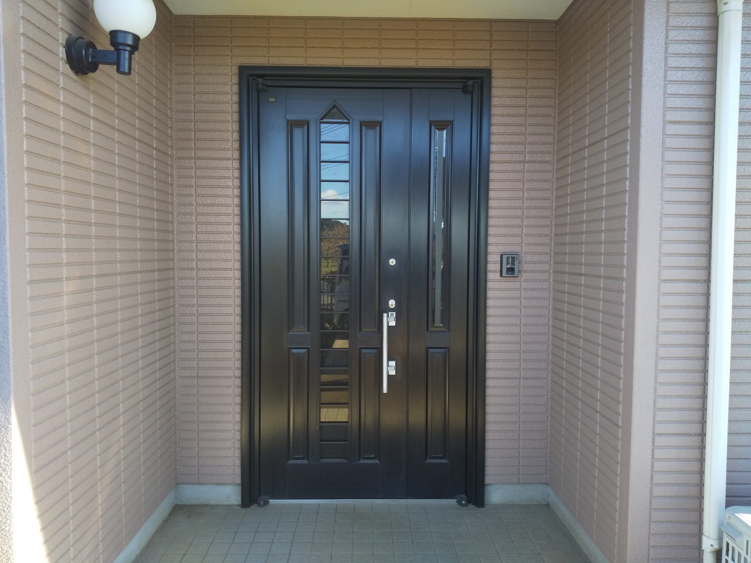 玄関ドア・勝手口ドア・内窓！補助金でお得に断熱化！価格はHPでご覧になれます【YKKAPドアリモC04】【YKKAPプラマードU】 | 玄関ドア・窓リフォーム 全国1位の技術と価格 | 玄関 ...