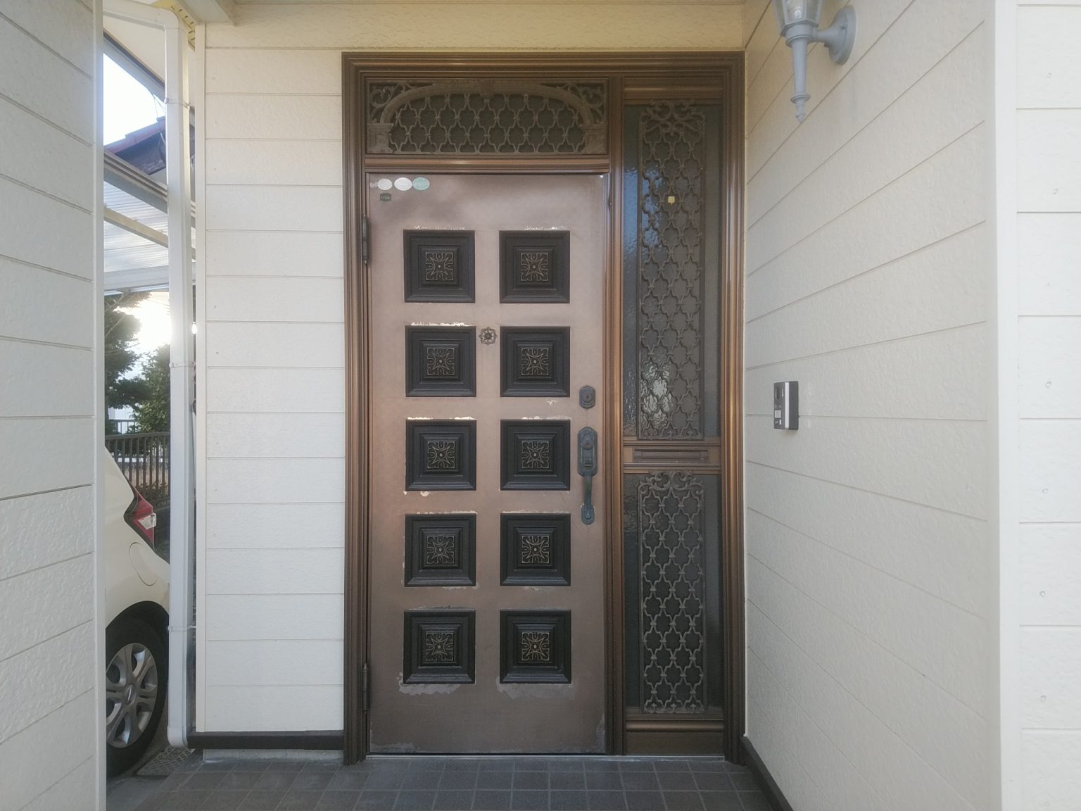 ドアが変わればおうちの印象がとっても良くなります【YKKAPドアリモN07】日立市の事例