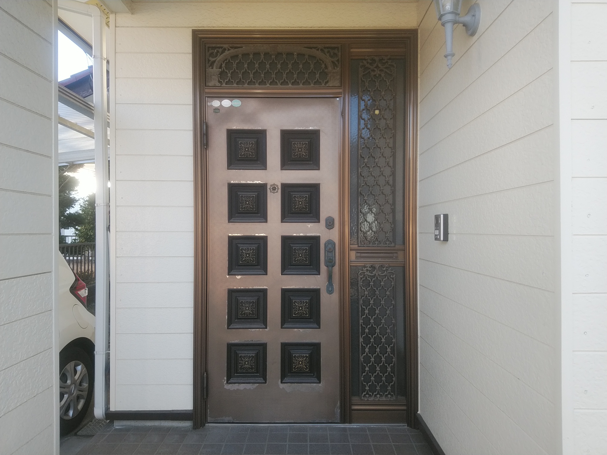 ドアが変わればおうちの印象がとっても良くなります【YKKAPドアリモN07】日立市の事例