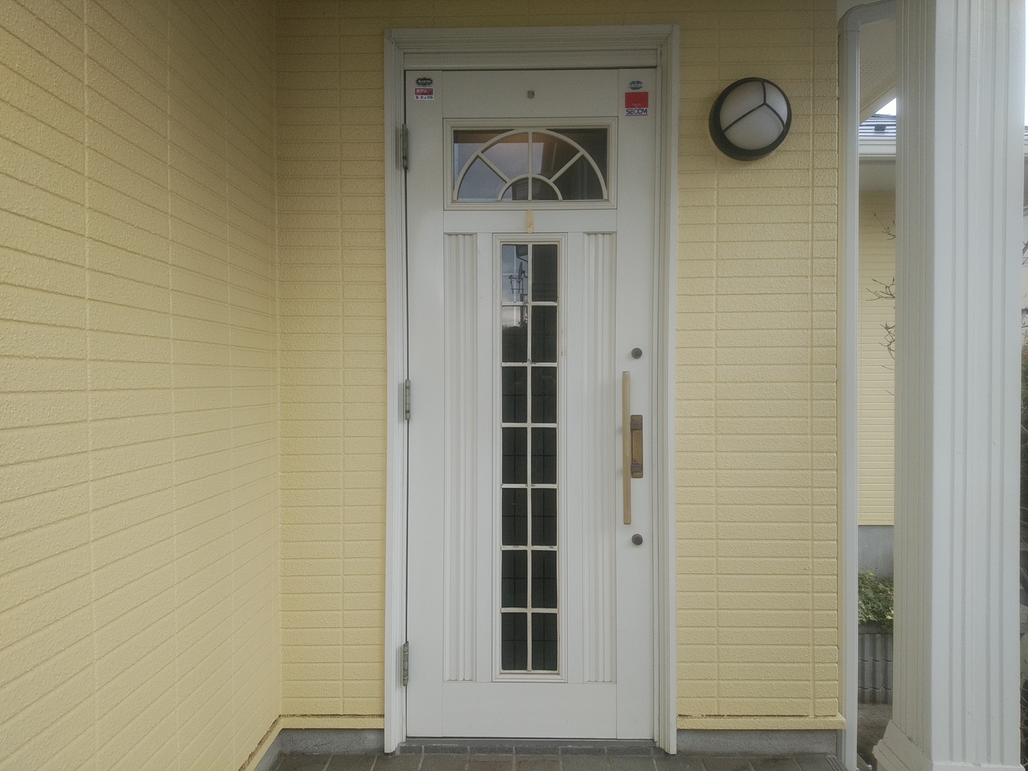 有名ホームセンターJさんとの比較で決めていただきました【YKKAPドアリモE08】守谷市の事例