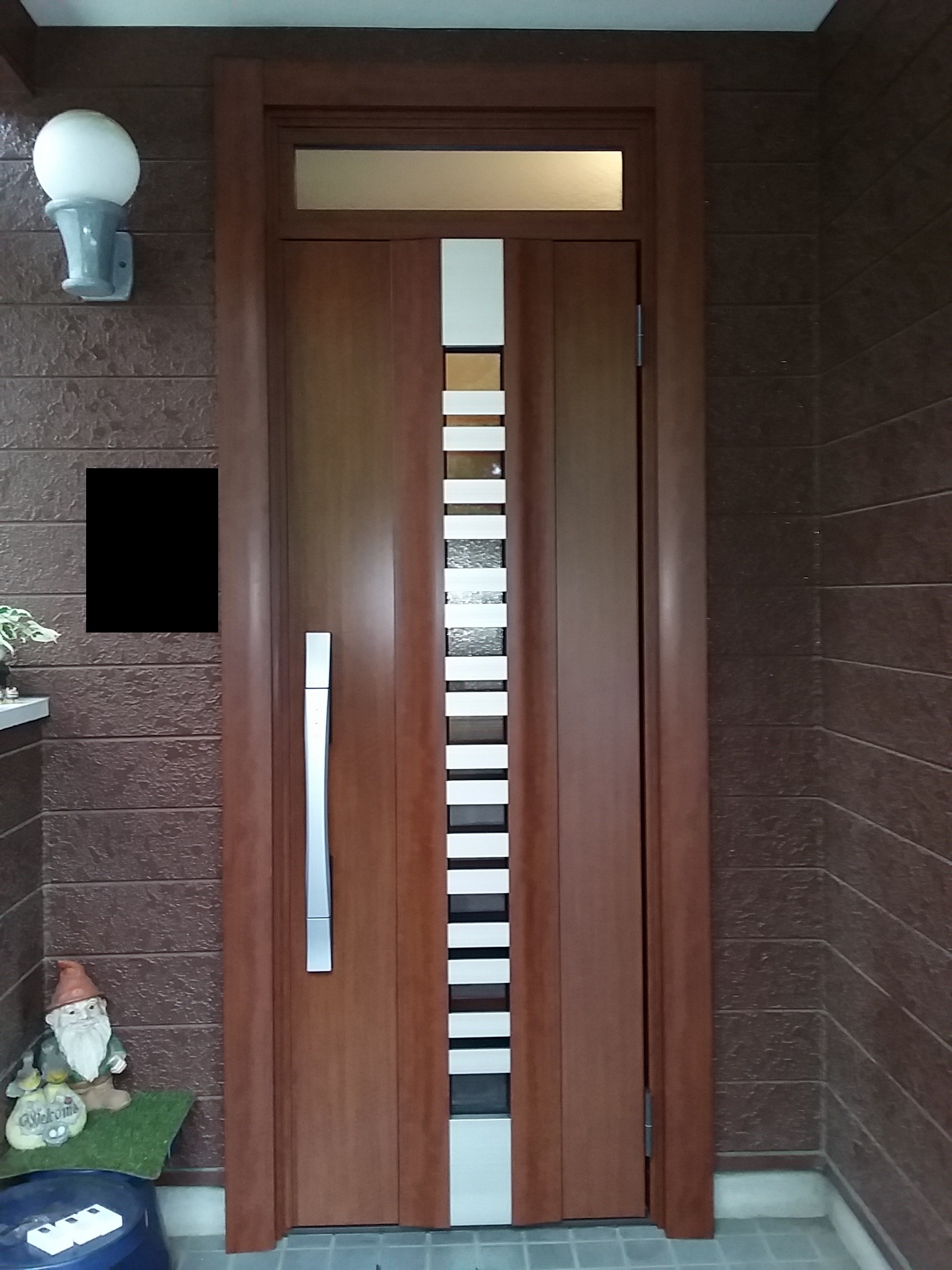 リフォーム用玄関ドアの外額縁に関して | 玄関ドア・窓リフォーム 全国1位の技術と価格 | 玄関ドアマイスター