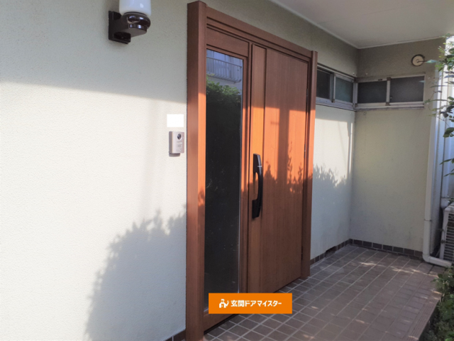 玄関ドアの色や飾りの選び方｜風水を取り入れて運気を呼び込む玄関に！ | 玄関ドア・窓リフォーム 全国1位の技術と価格 | 玄関ドアマイスター