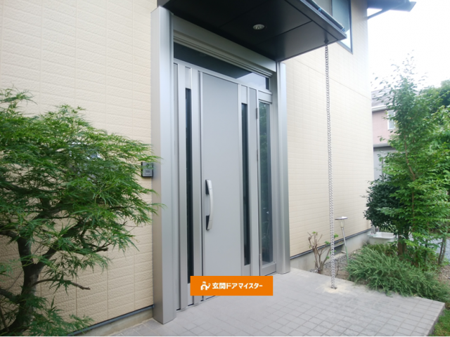 玄関ドアの色や飾りの選び方｜風水を取り入れて運気を呼び込む玄関に！ | 玄関ドア・窓リフォーム 全国1位の技術と価格 | 玄関ドアマイスター